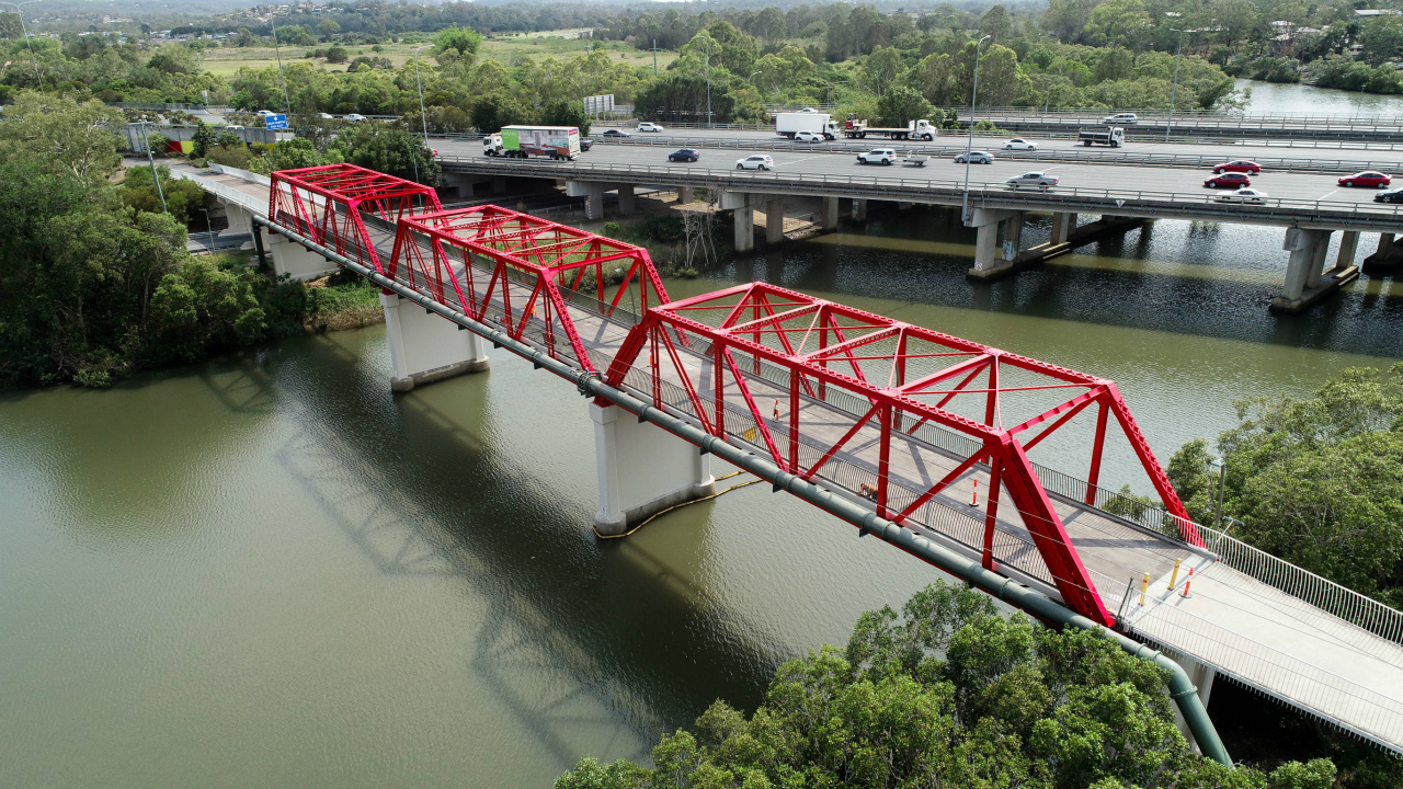 How well do you know the Red Bridge? - Our Logan
