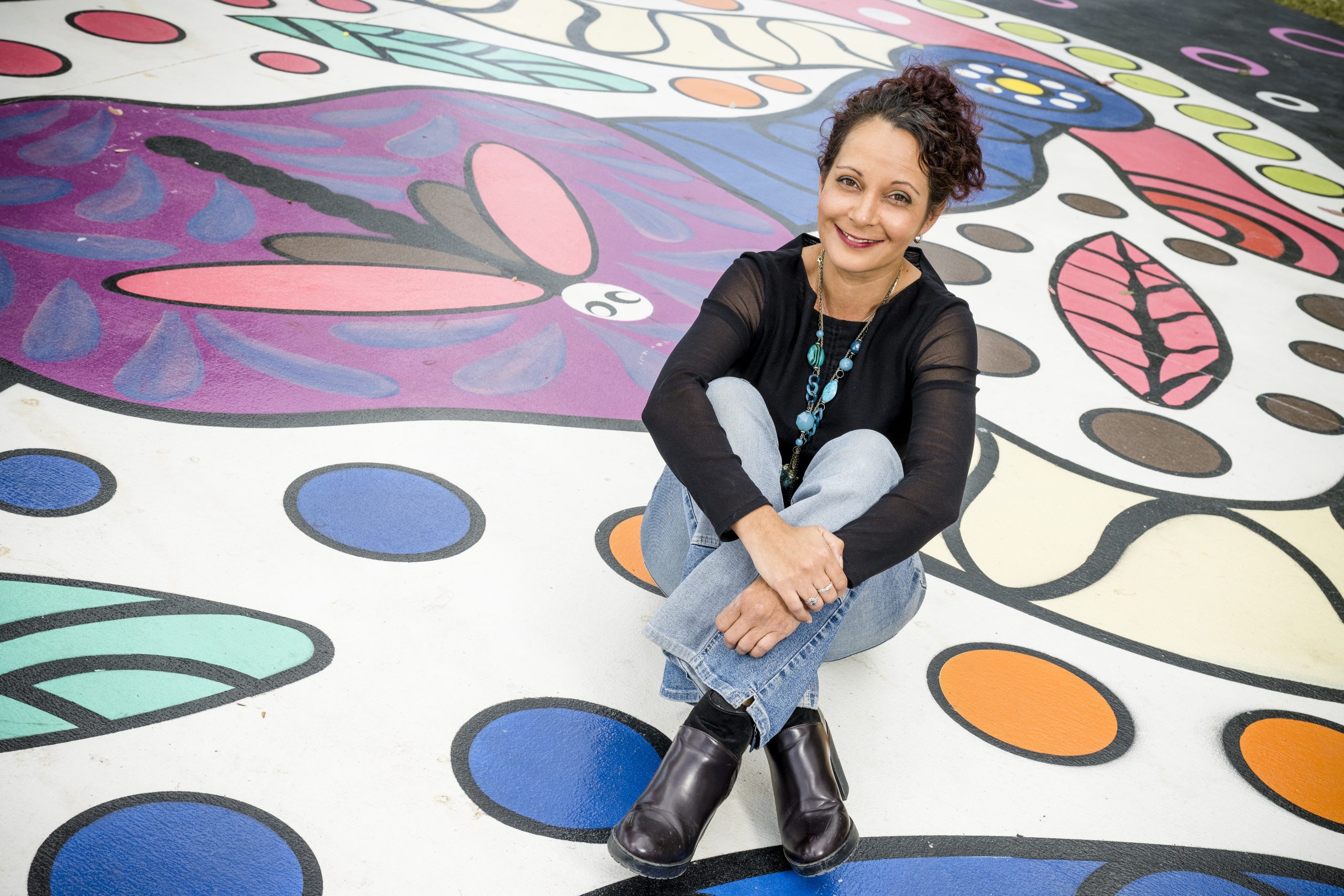 Connecting worlds through art - Our Logan